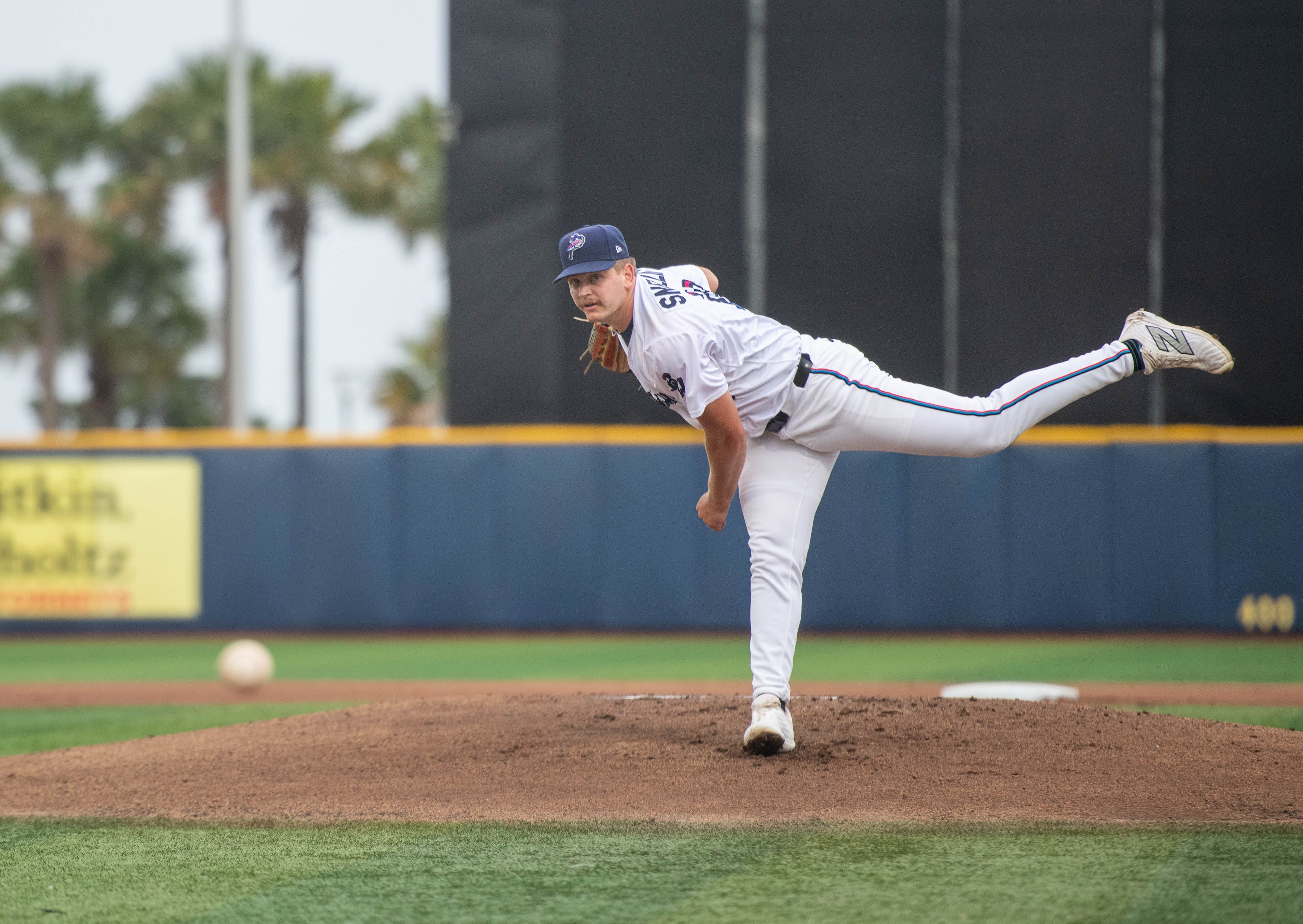 Robby Snelling vs. Thomas White is closer than you think - Fish on the ...